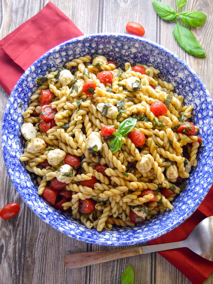 Easy Caprese Pasta Salad (with Mozzarella Balls) - Whole Made Living